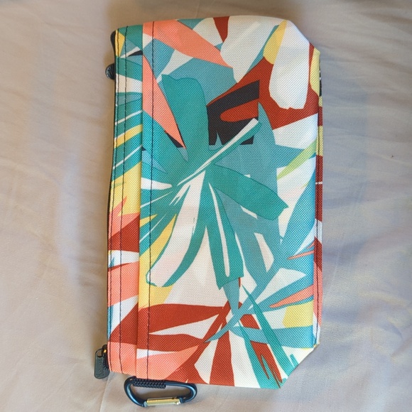 thirty-one | Bags | New Thirtyone Clear Clip Pouch | Poshmark